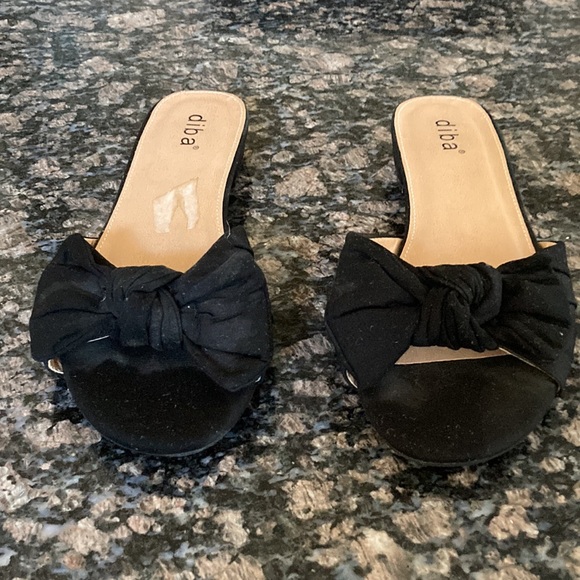 Diba | Shoes | Diba Gizmo Flat Sandal Black Bow Slides Size 75 | Poshmark